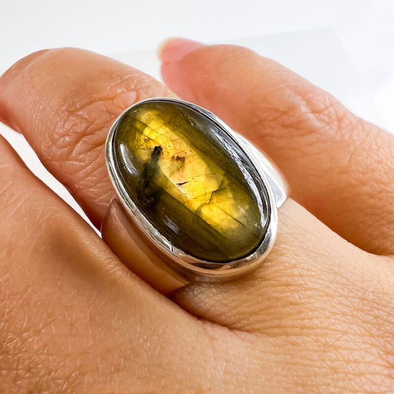 The Power of Gemstones and Crystals - Beginner's Guide To Crystals ...