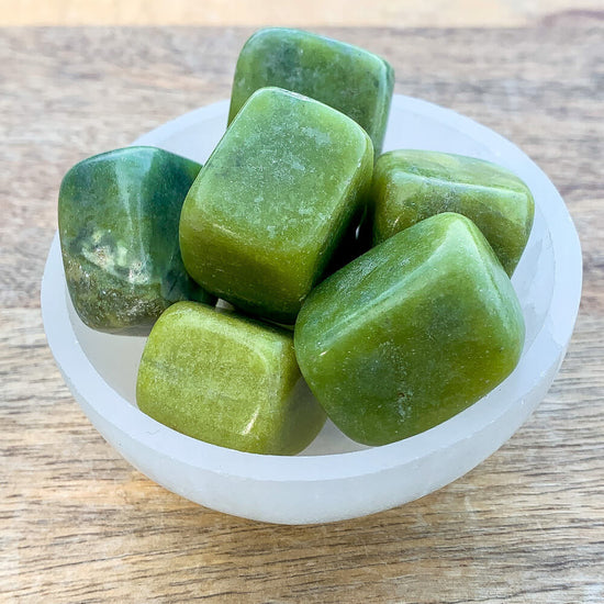 Tumbled Jade Stone - Healing Stone - MAGIC CRYSTALS – Magic Crystals