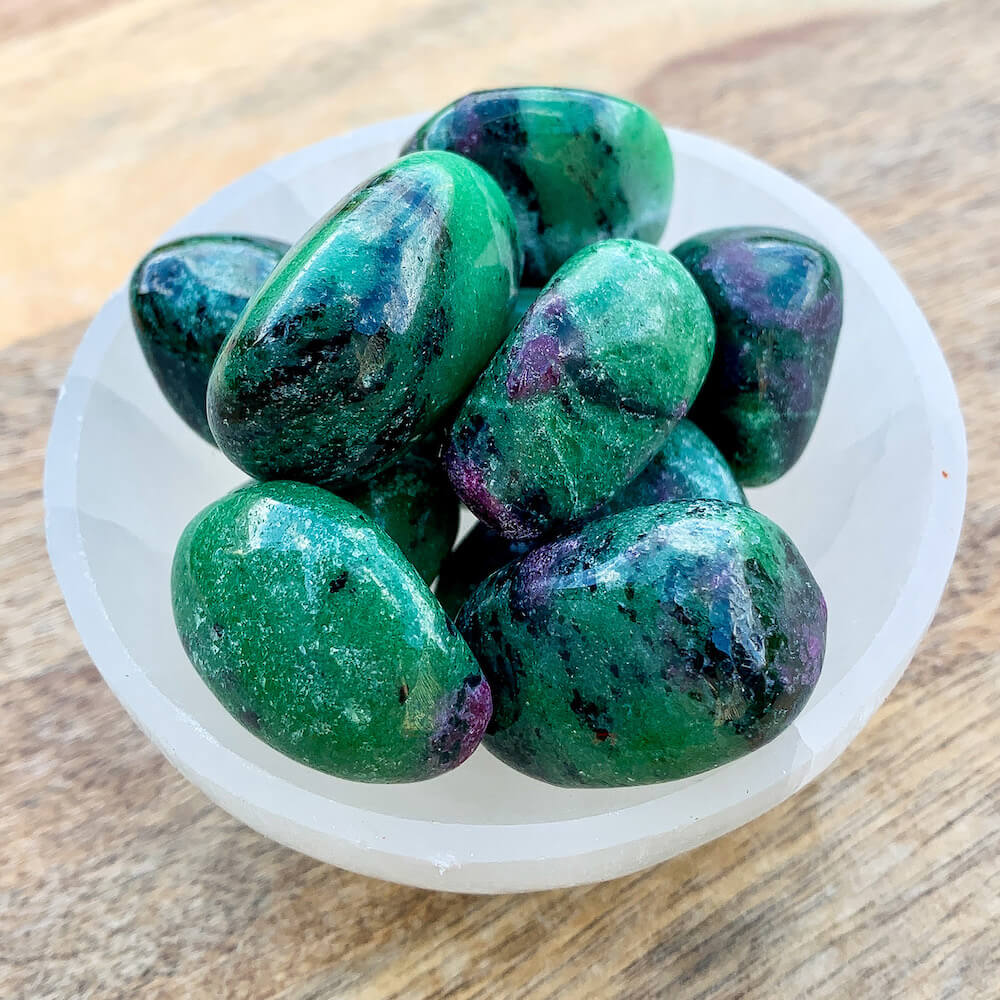 Ruby Fuchsite Crystal - Ruby Fuchsite tumbled stone - MAGIC CRYSTALS ...